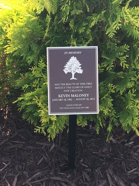 Plaque Display Stakes | Pella Engraving & Sign Company